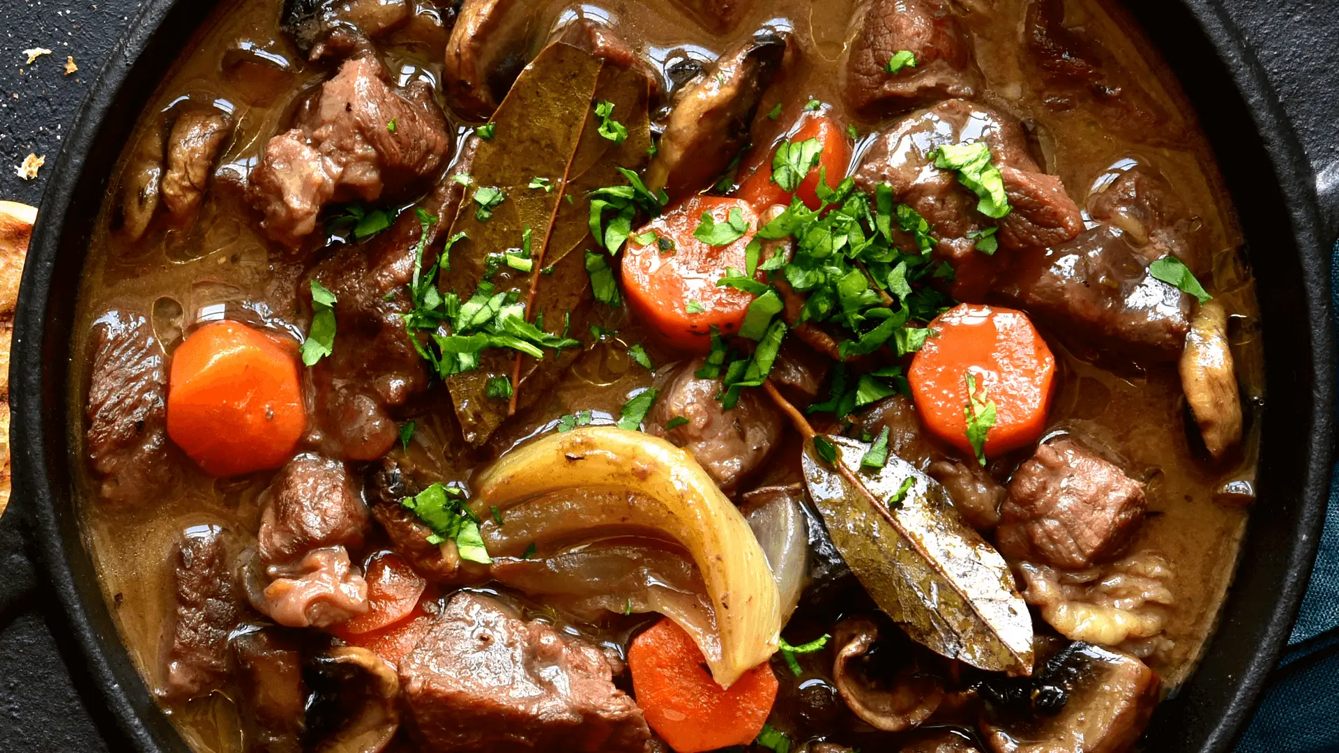 Kalops – Recept på godaste kalopsen med morötter | Vinoteket